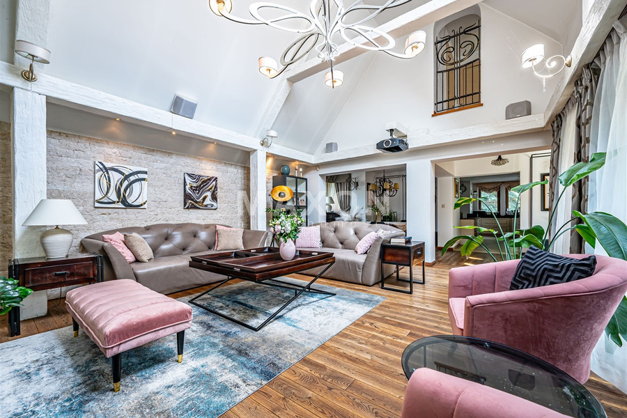 Stylowy dom- Duża działka - Top lokalizacja | Morizon.pl